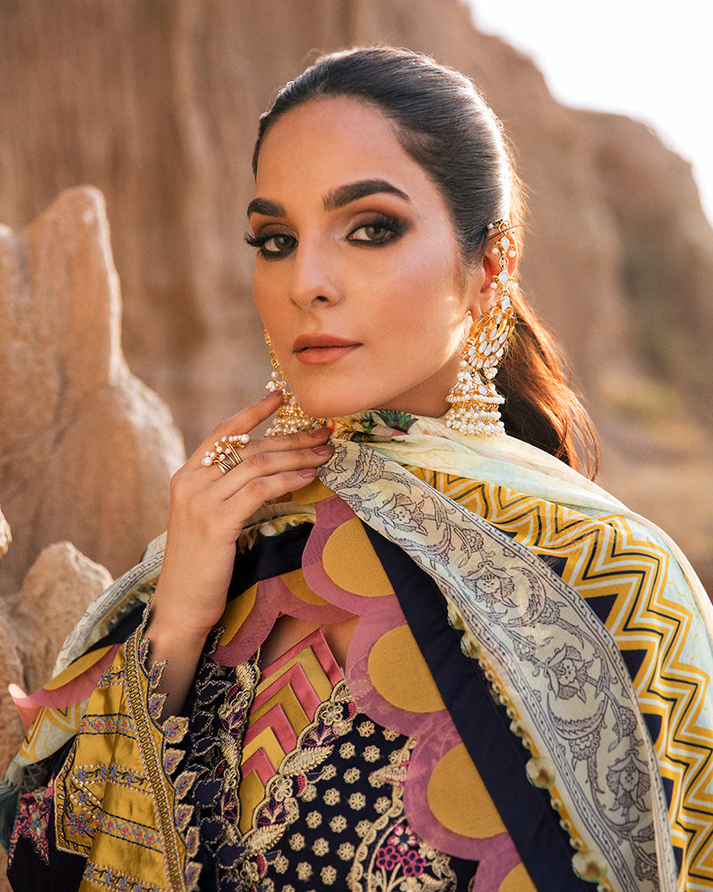 Maria Osama Khan · Pariwash Lawn Collection 2022 – Naghma (US-008) – YourLibaas