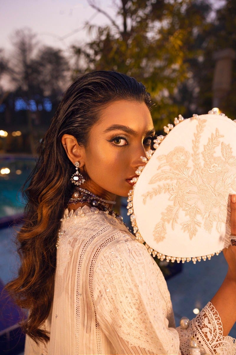 Sana Safinaz Luxury Lawn Collection 2022 – L221-005A-CH – YourLibaas UAE