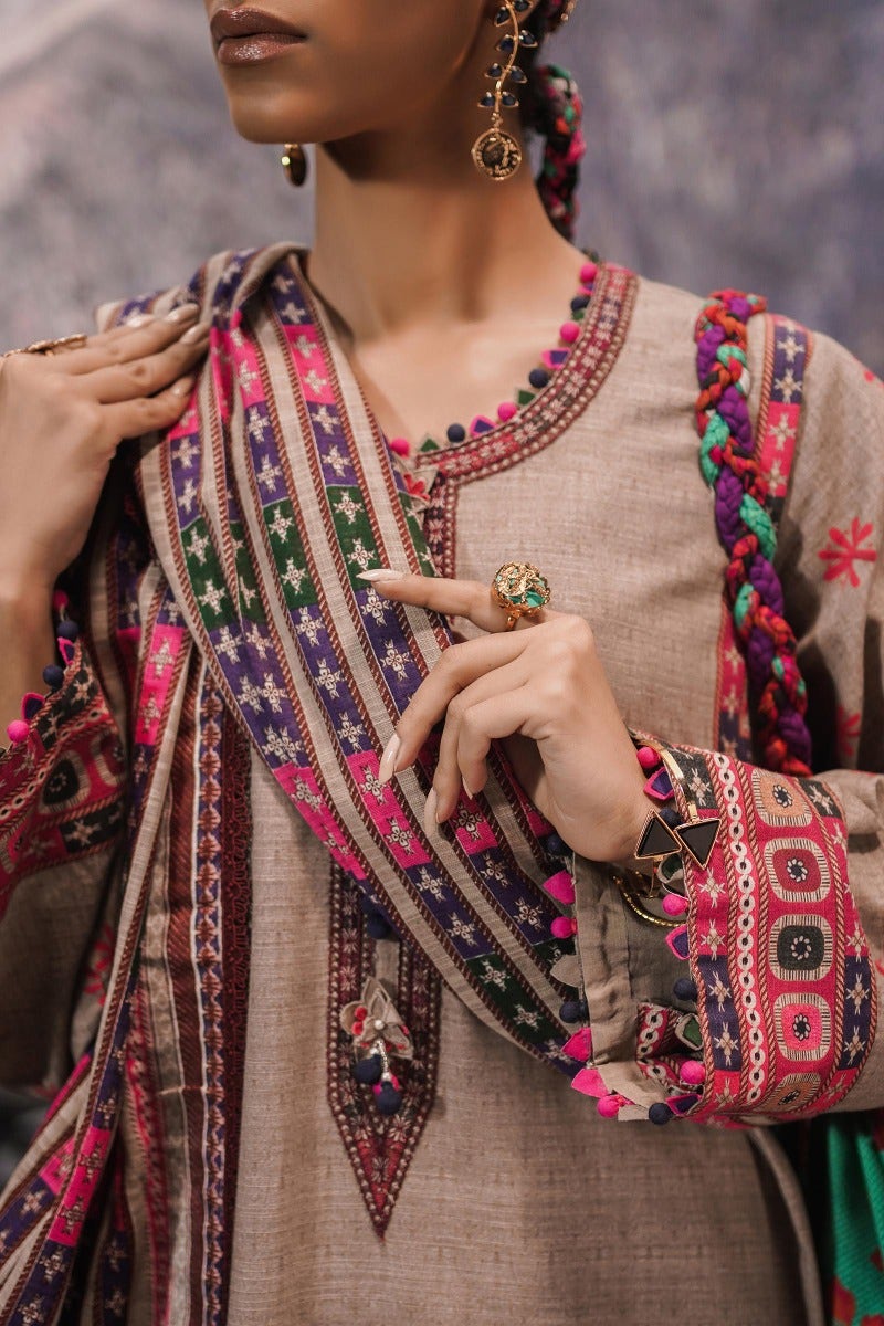 Sana Safinaz Mahay Winter Collection 2022 – H222-014B-CQ – YourLibaas