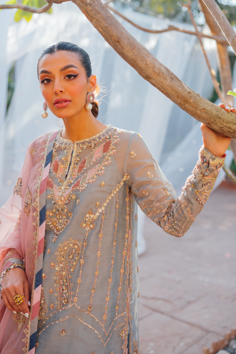 Qalamkar Mastani Luxury Formals – MT-04 RESHAM – YourLibaas UAE