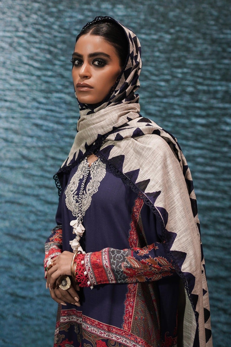 Sana Safinaz Mahay Winter Collection 2022 – H222-018B-CQ – YourLibaas